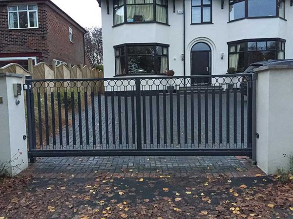 WROUGHT IRON GATES | COUNTRY GATES AND BARRIERS
