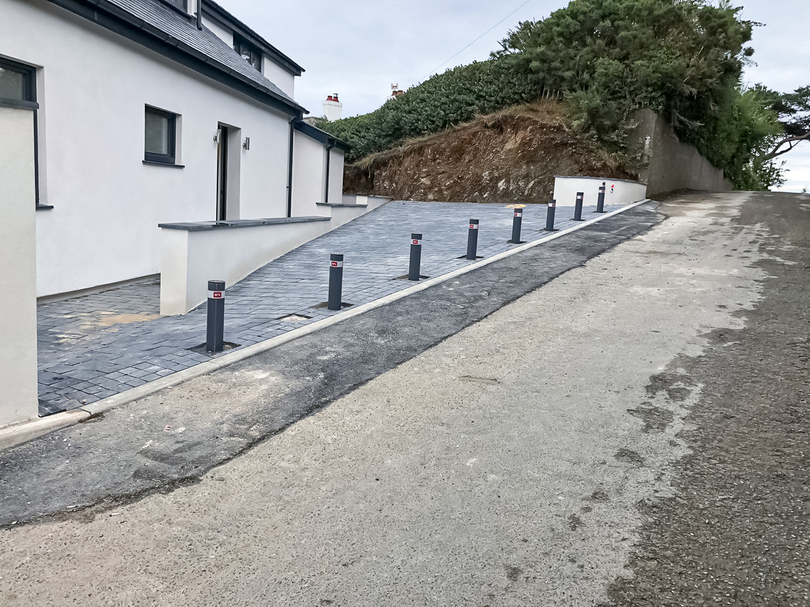 COUNTRY GATES AND BARRIERS Driveway Gates & Barriers