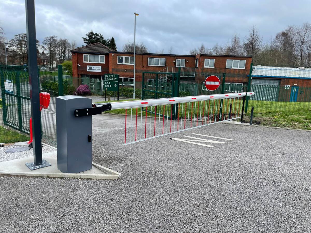 AUTOMATED VEHICLE BARRIERS | COUNTRY GATES AND BARRIERS