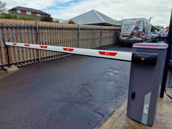 AUTOMATED VEHICLE BARRIERS | COUNTRY GATES AND BARRIERS