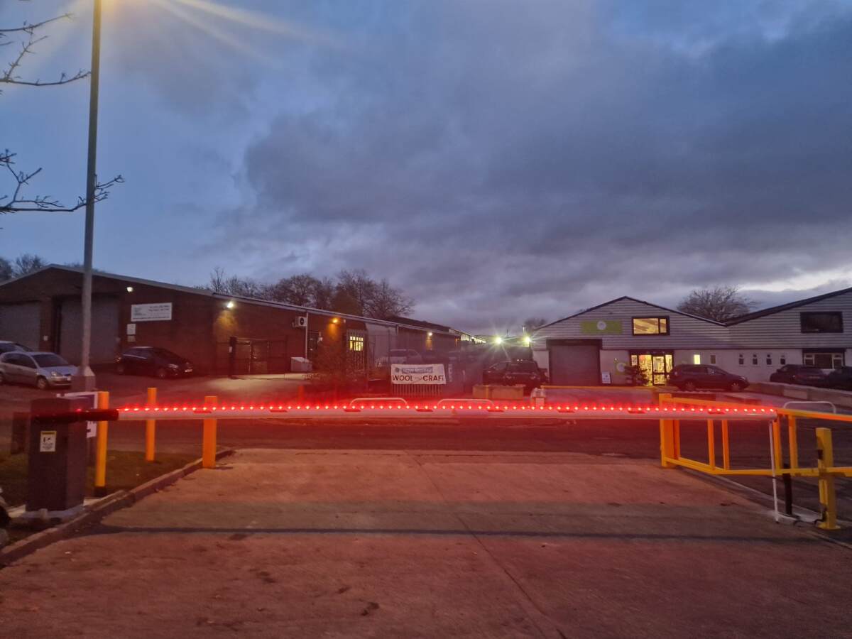 AUTOMATED VEHICLE BARRIERS | COUNTRY GATES AND BARRIERS