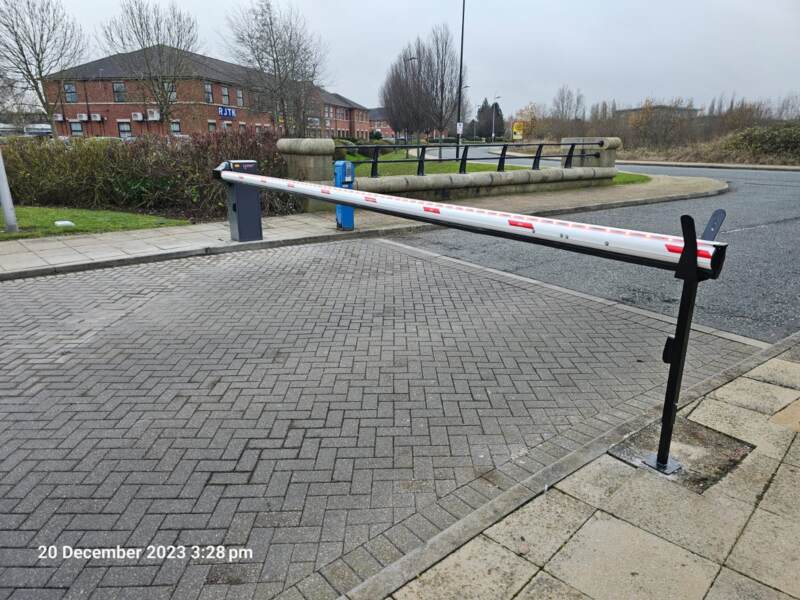 AUTOMATED VEHICLE BARRIERS | COUNTRY GATES AND BARRIERS