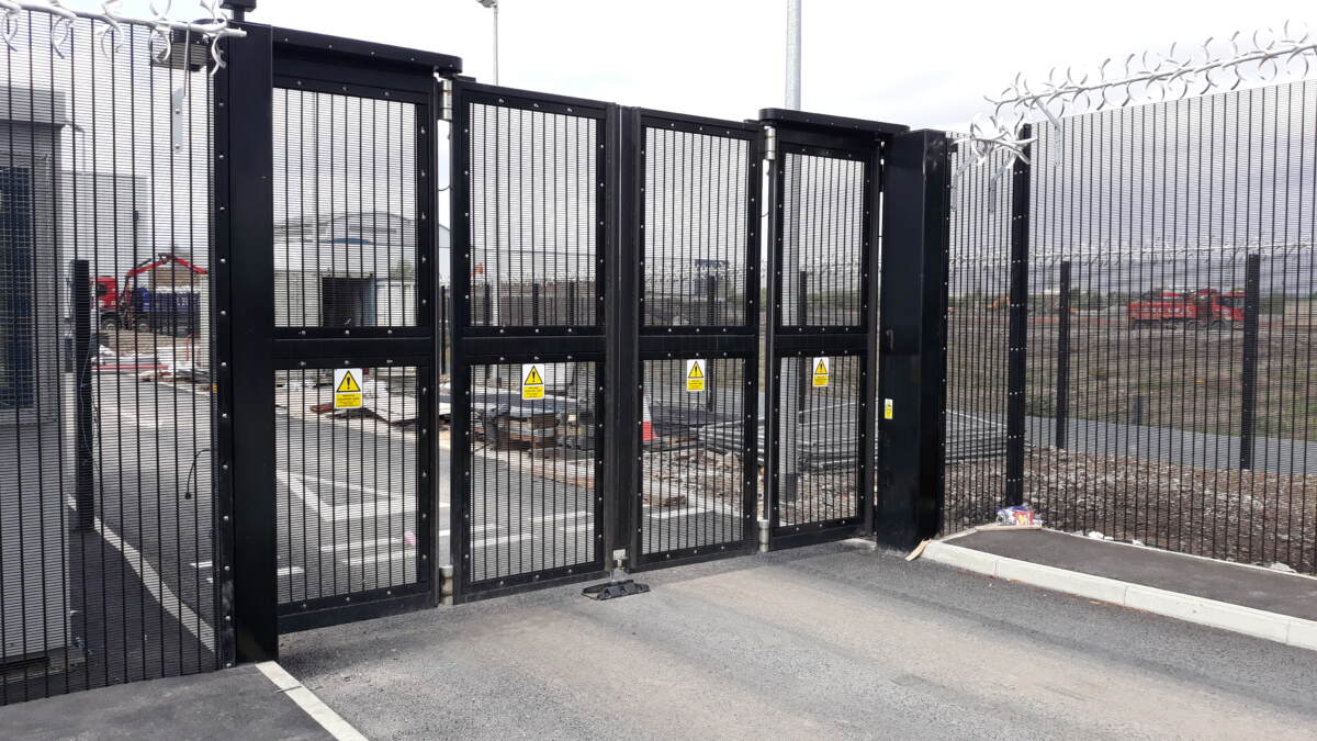 Bifold Gates | COUNTRY GATES AND BARRIERS